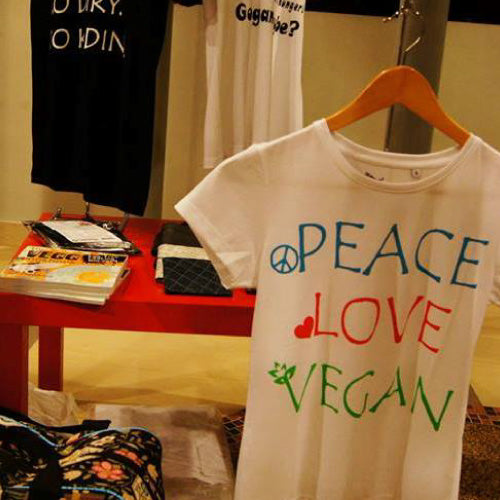 Organic and Fairtade Customized T Shirts | Custom T-Shirts in India | I ...
